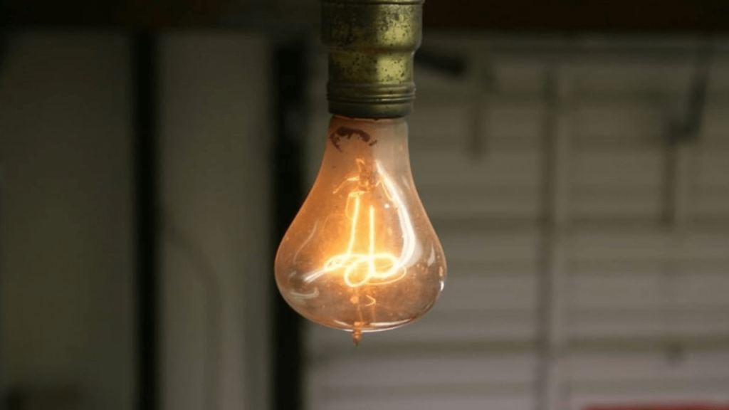 Siapa Yang Mencipta Lampu Mentol? - The Patriots